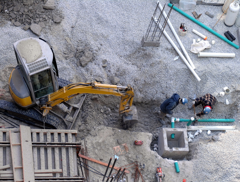 Benefits of Trenchless Technology for Commercial Plumbing | Ken Neyer ...